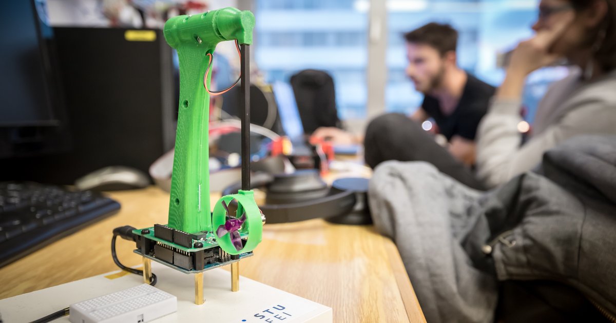 Workshop a olympiáda: KYBERNETIKA 2025